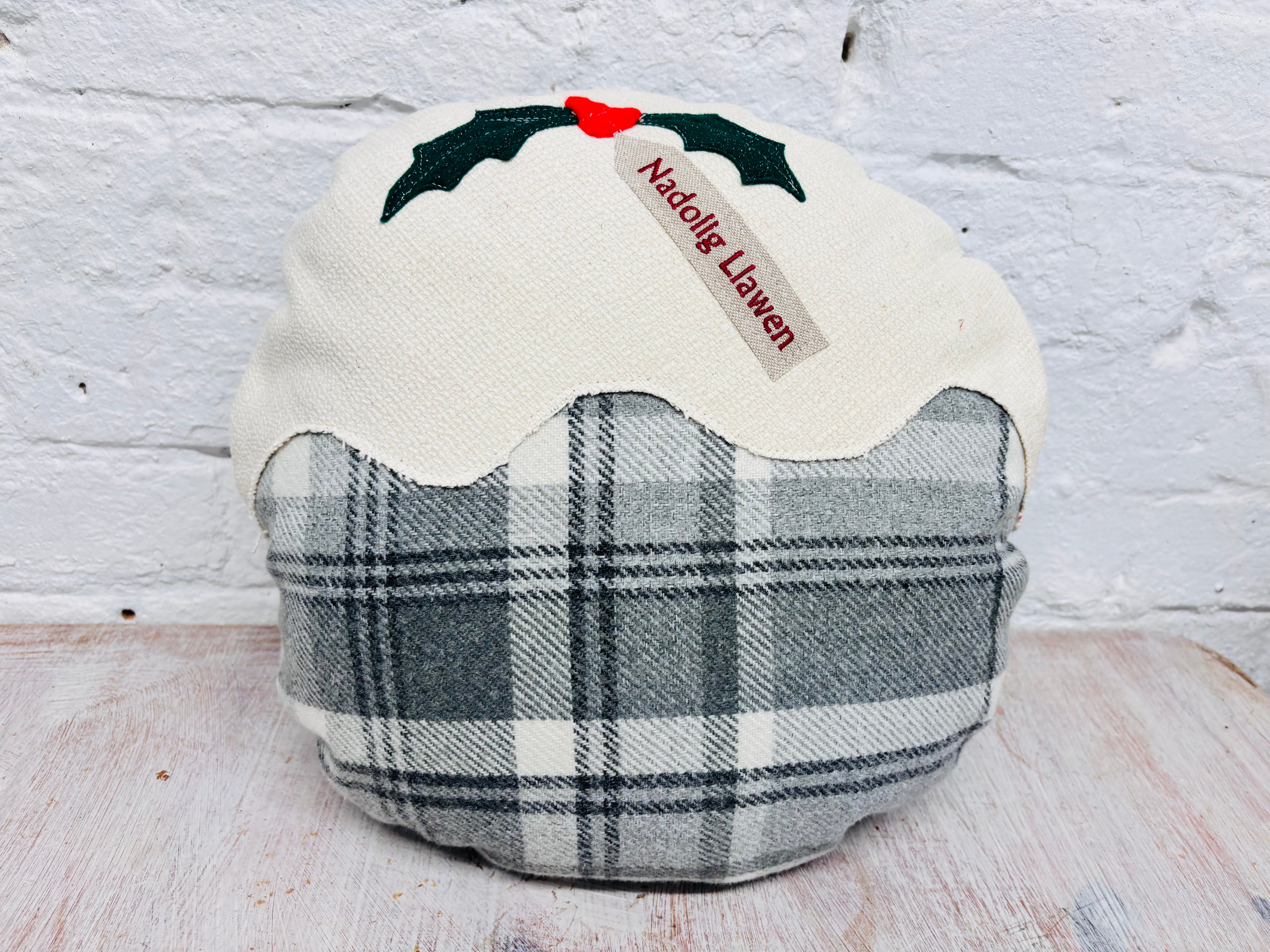 Christmas pudding Nadolig llawen Grey Wool Cushion . – Lizzie Dixon Designs